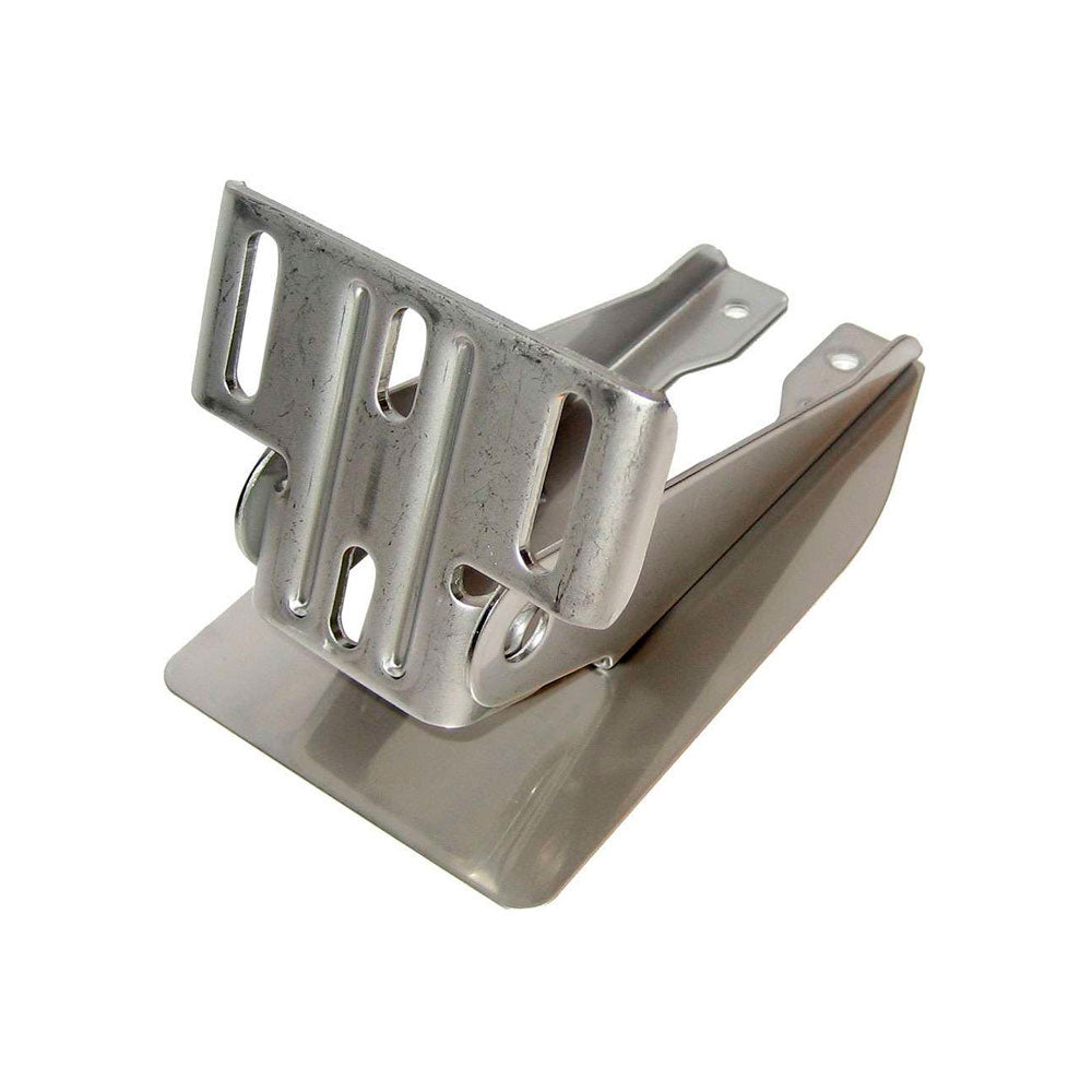 Garmin Heavy Duty Transom Mount with Spray Shield | waterworldsports.co.uk